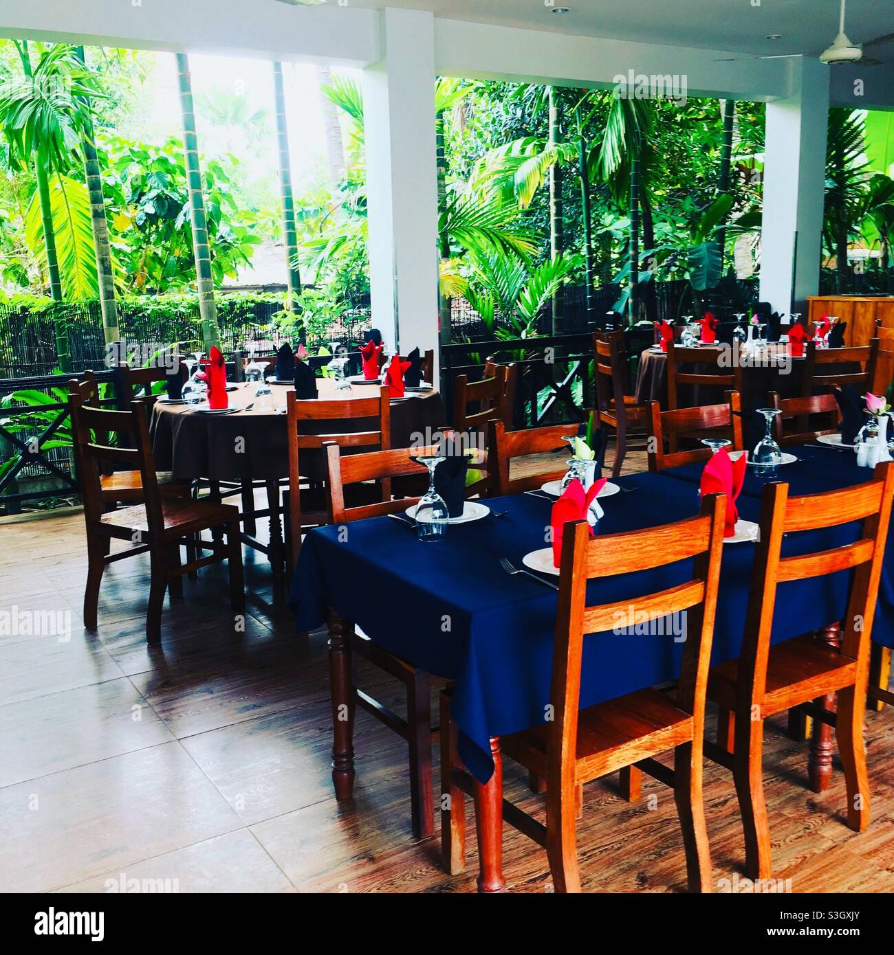 Khner culture hi-res stock photography and images - Alamy