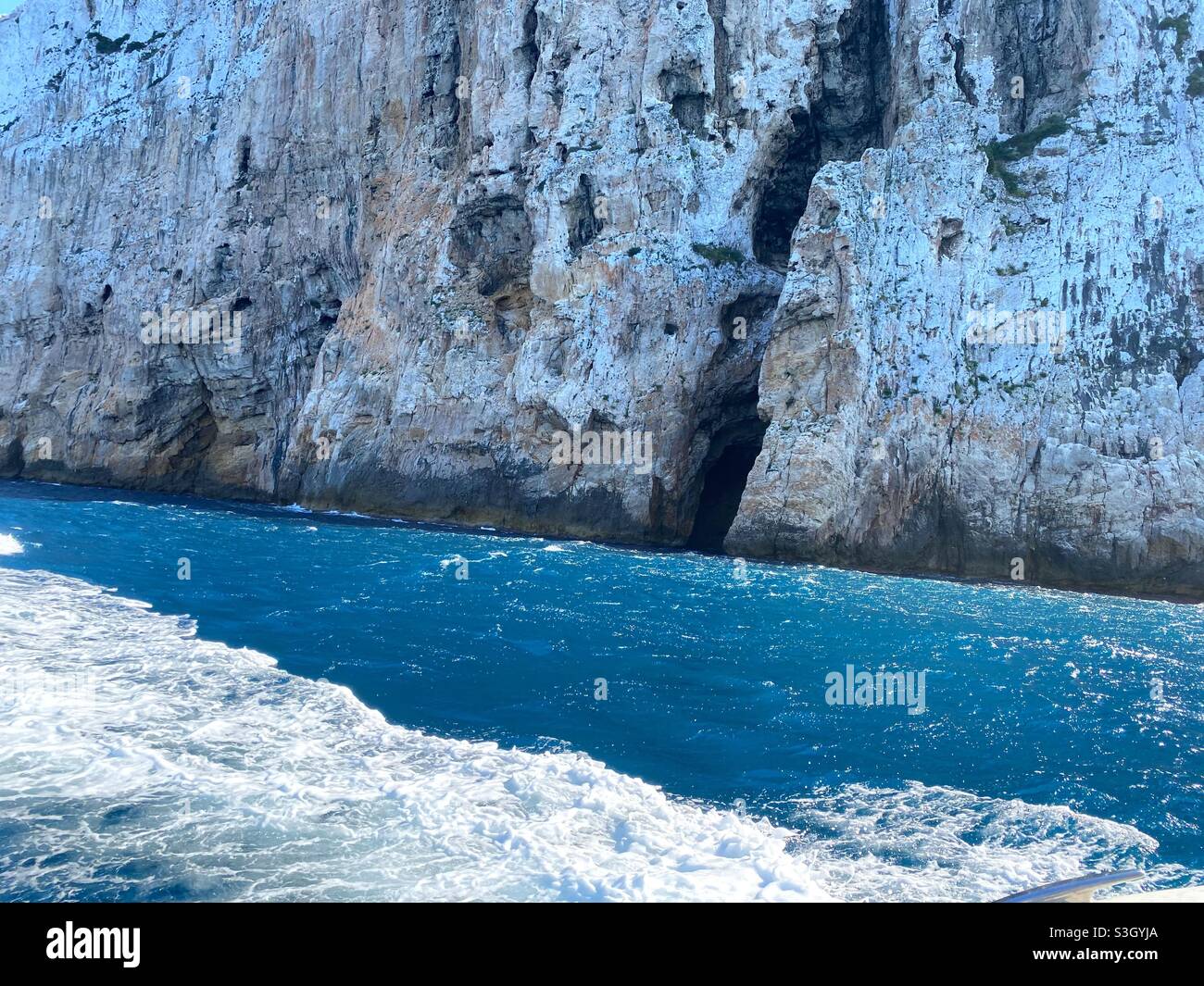Cliffs stone hi-res stock photography and images - Alamy