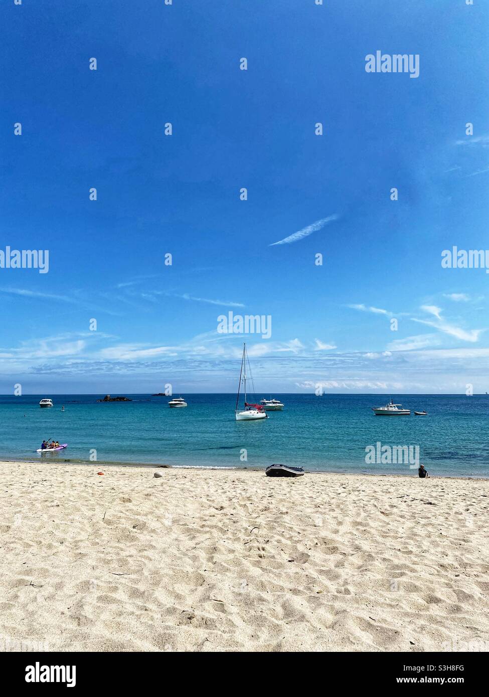 Shell beach herm island hi-res stock photography and images - Alamy