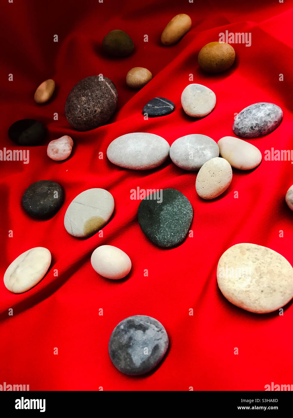 Cute stones hi-res stock photography and images - Alamy