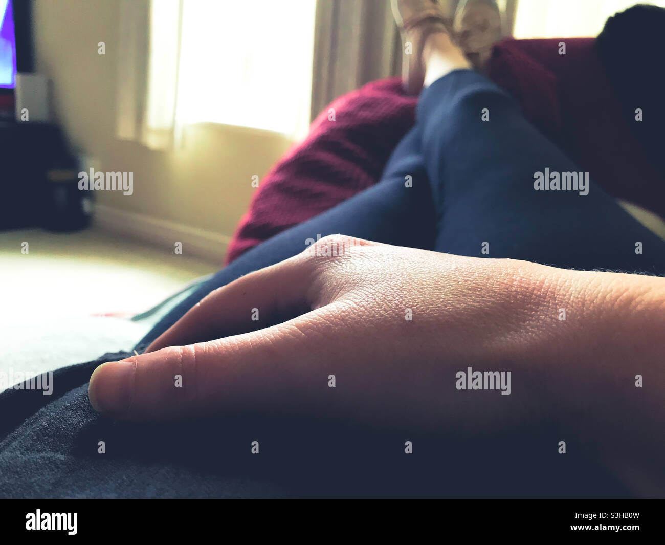 Female hand, resting Stock Photo - Alamy