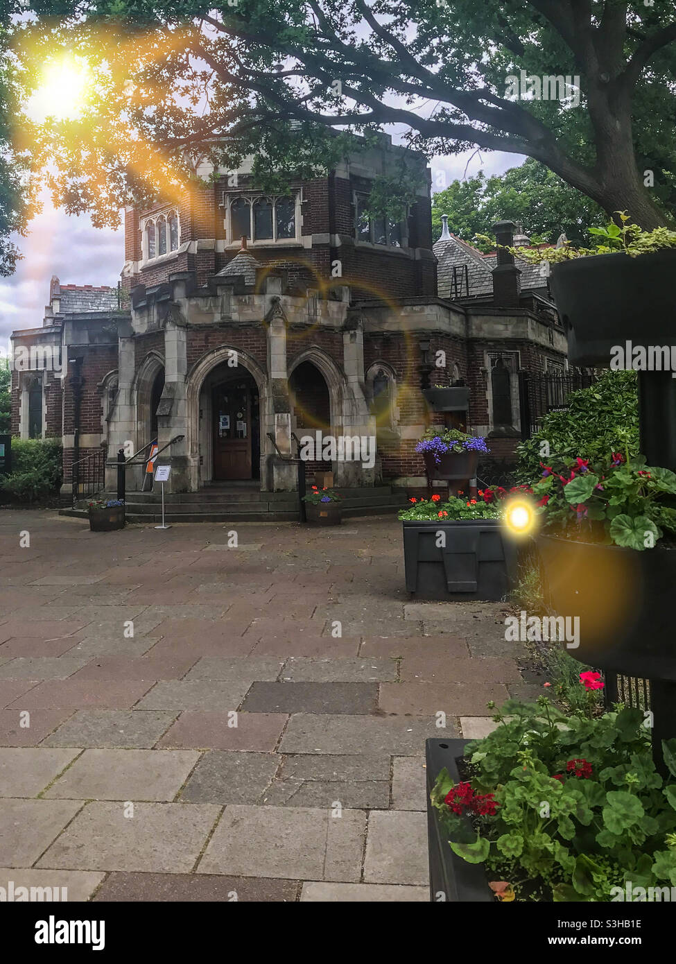 Didsbury Manchester High Resolution Stock Photography and Images - Alamy