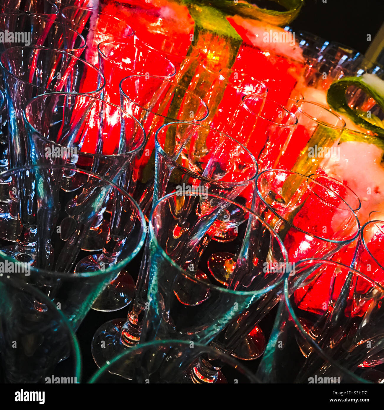 Sparkly christmas decorations hi-res stock photography and images - Alamy