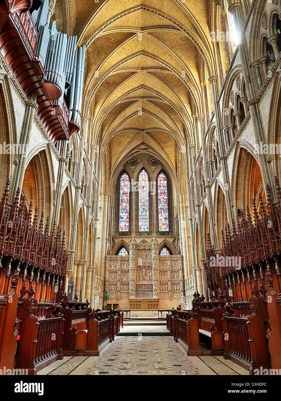 Truro cathedral interior hi-res stock photography and images - Alamy