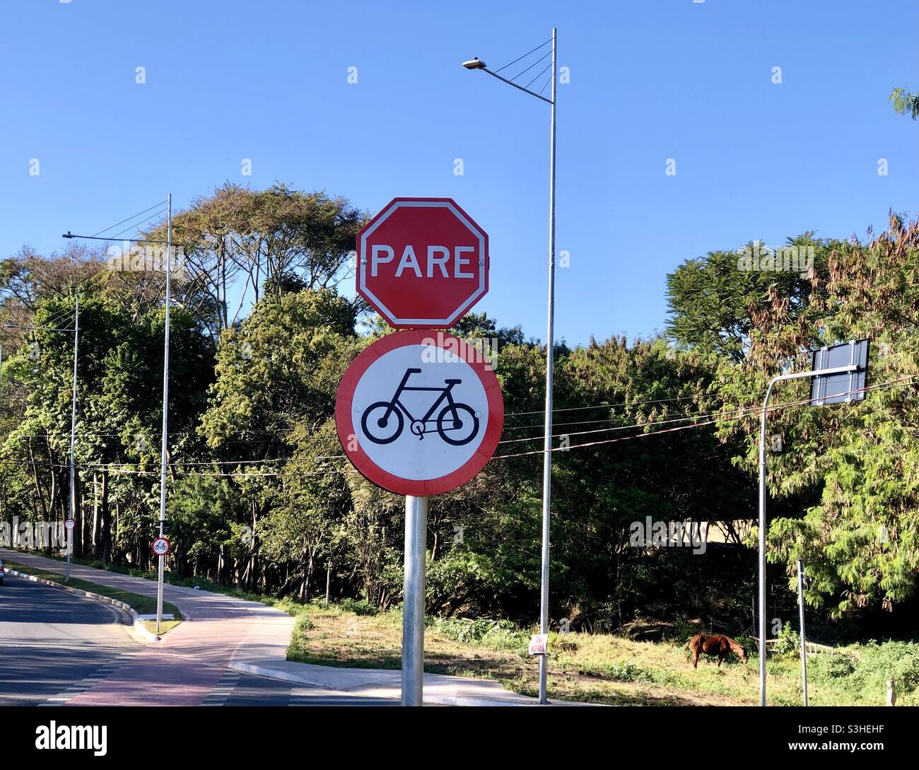 Pare sign hi-res stock photography and images - Alamy