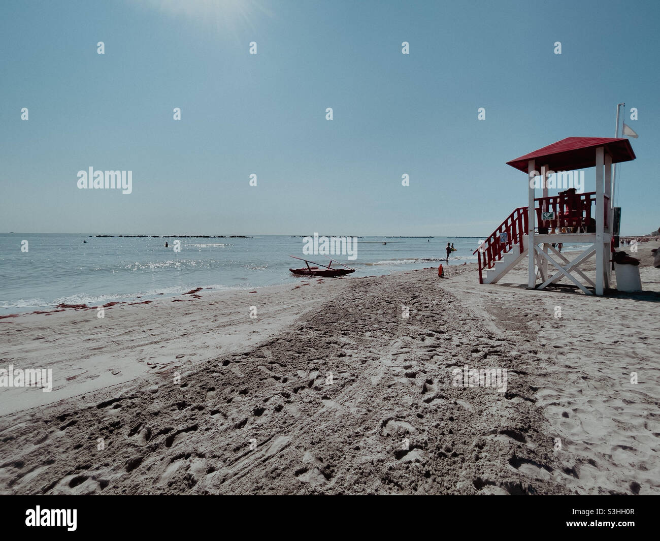 Summer vibe hi-res stock photography and images - Alamy