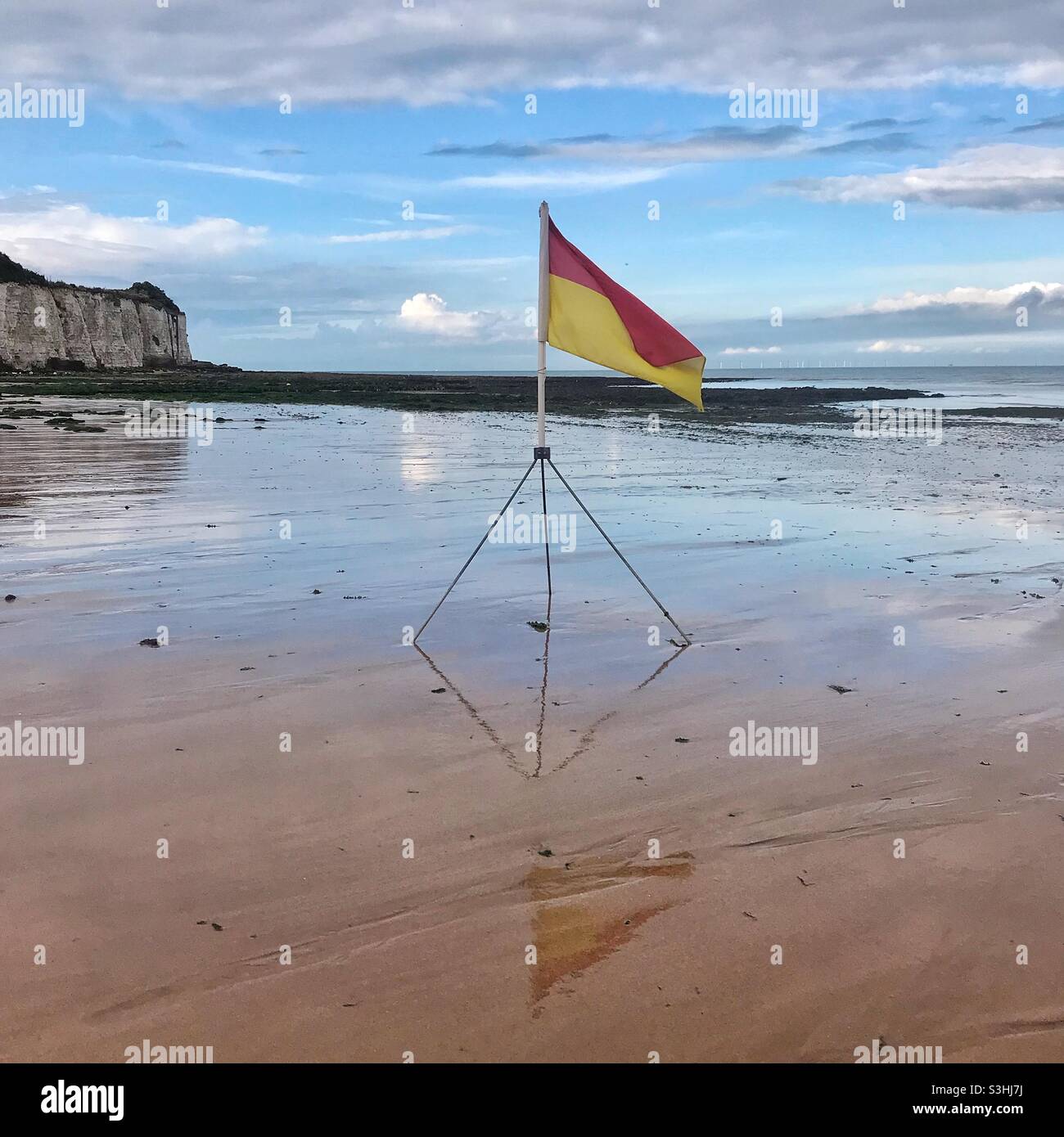 Safe bathing flag hi-res stock photography and images - Alamy