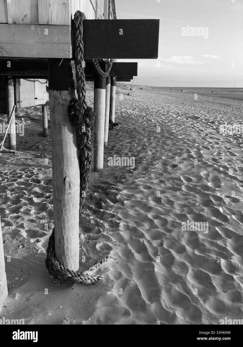 Rope wrapped around pole Black and White Stock Photos & Images - Alamy