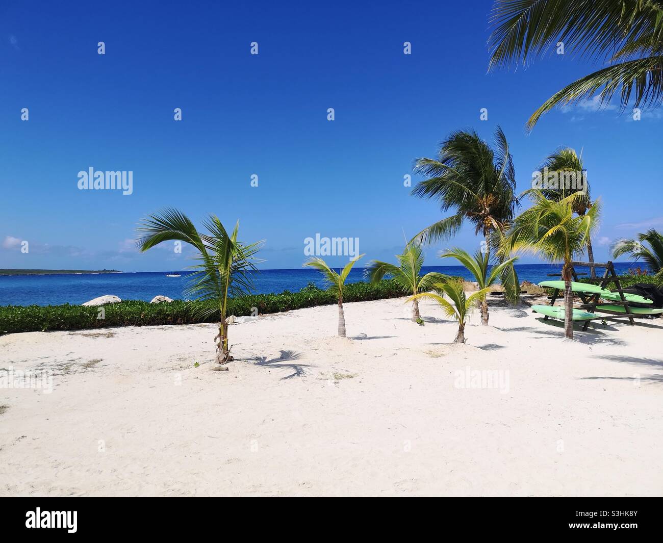 Perfect snap hi-res stock photography and images - Alamy