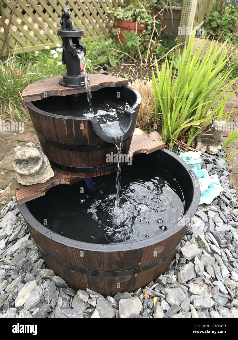 Free fall water hi-res stock photography and images - Alamy