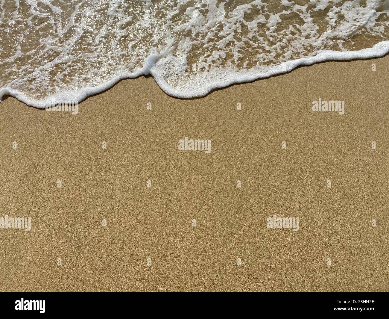 Brown ocean foam hi-res stock photography and images - Alamy