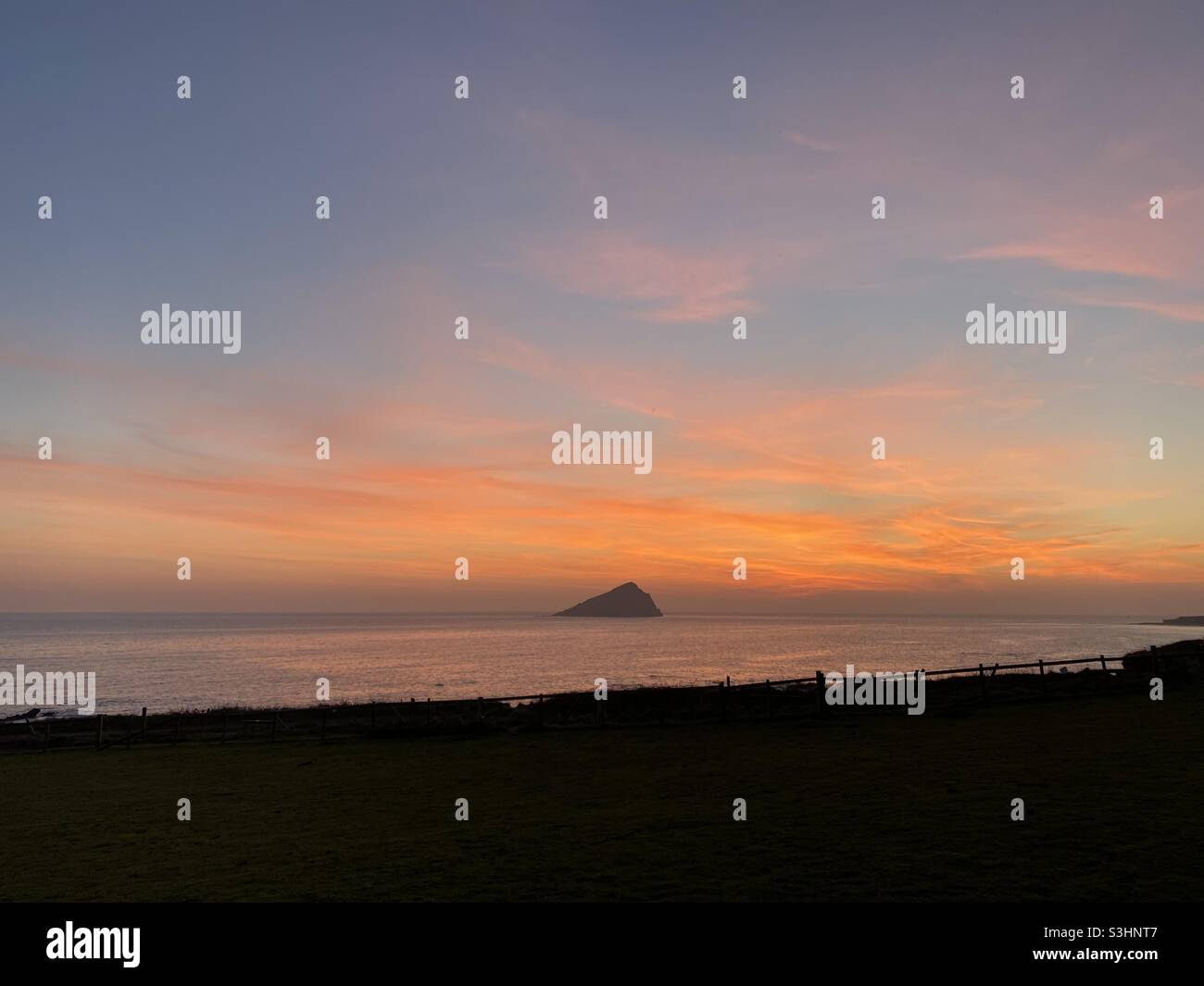 Mewstone hi-res stock photography and images - Alamy