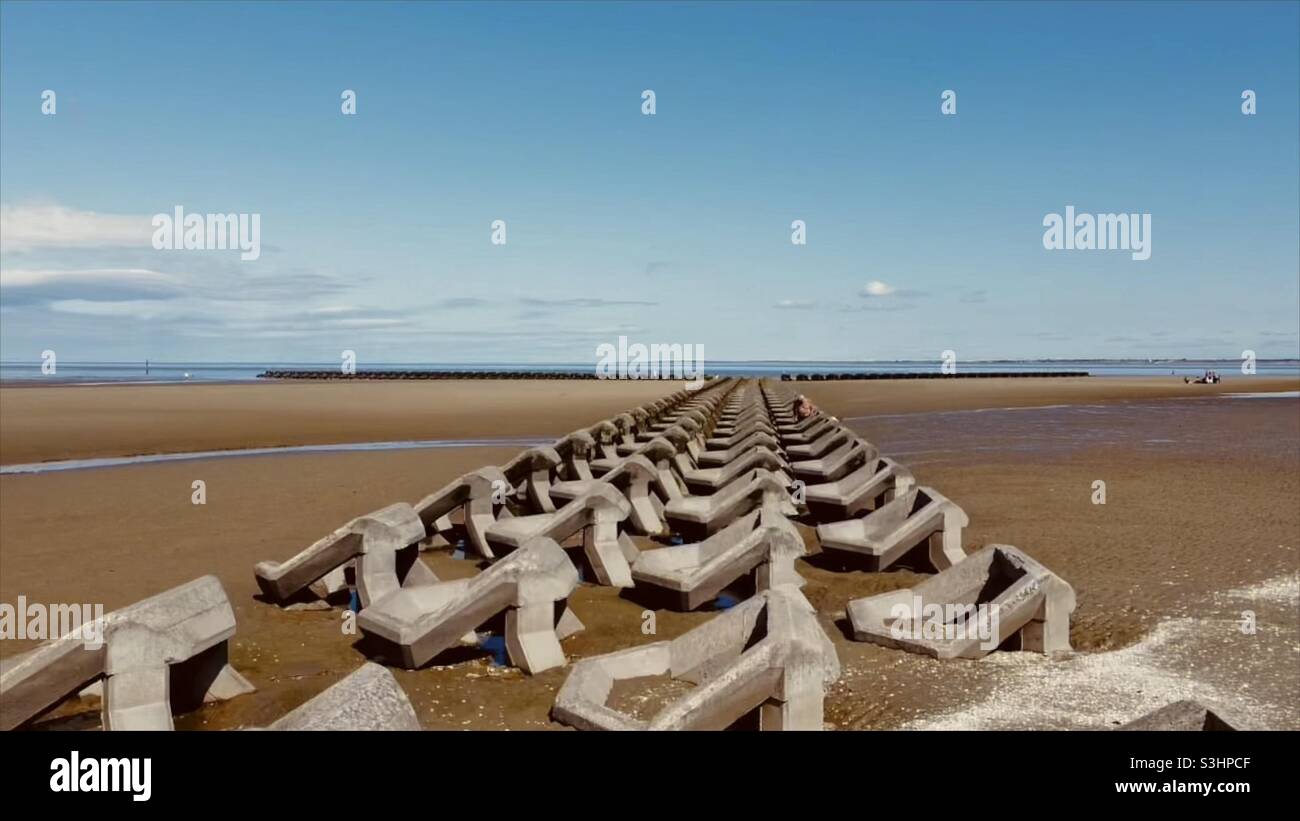 Dolos concrete blocks hi-res stock photography and images - Alamy