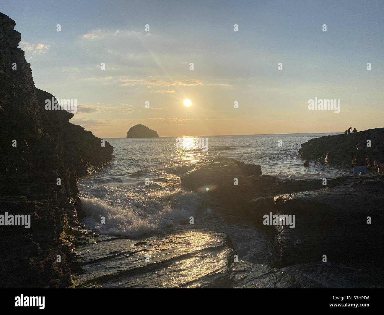 Trebarwith Strand sunset Stock Photo - Alamy