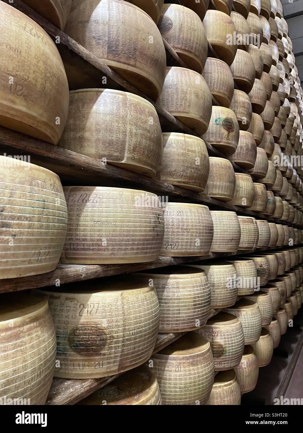 Parmesan cheese wheels hi-res stock photography and images - Alamy