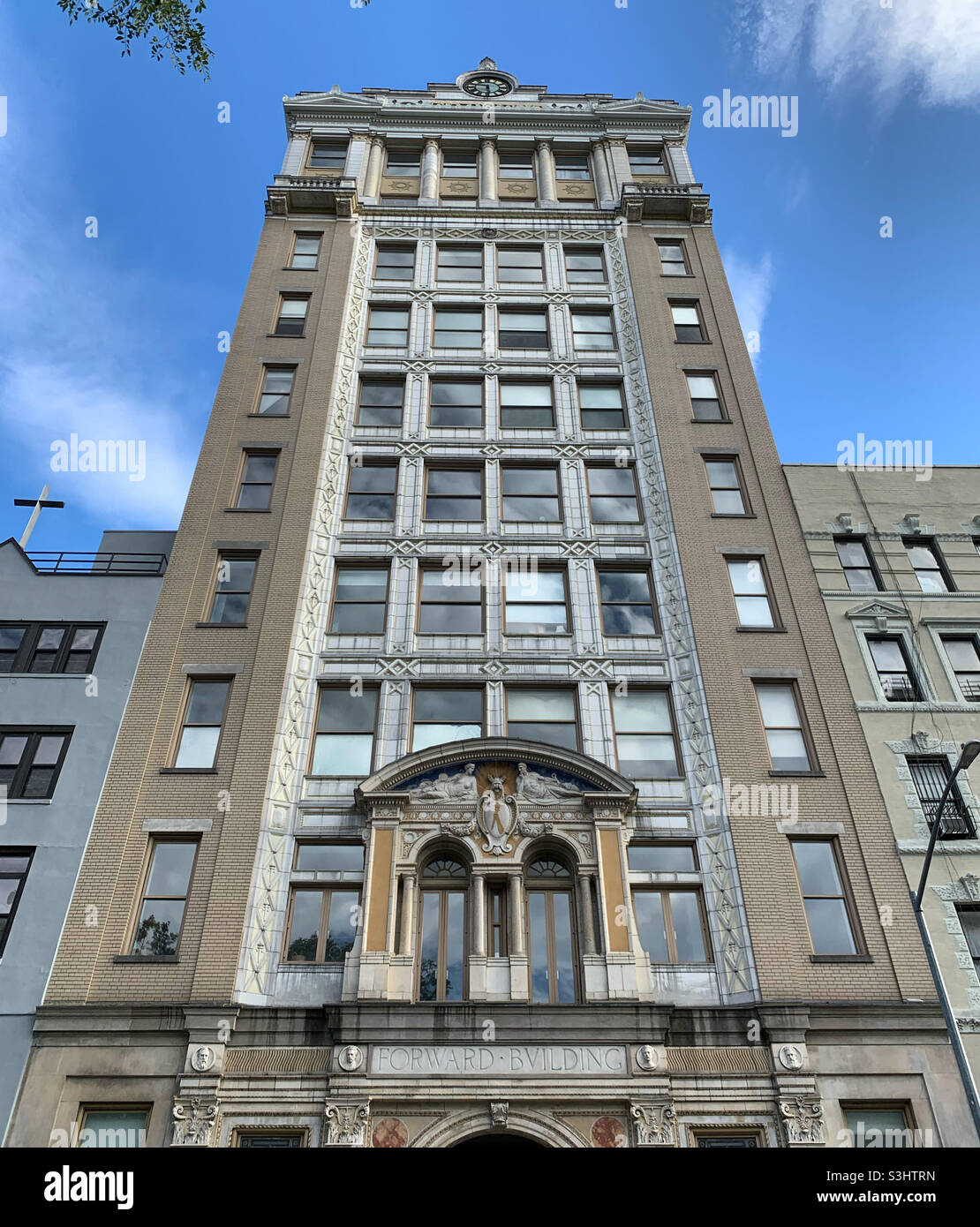 The Forward Building, built in 1912 in the Beaux Arts style, Lower East ...