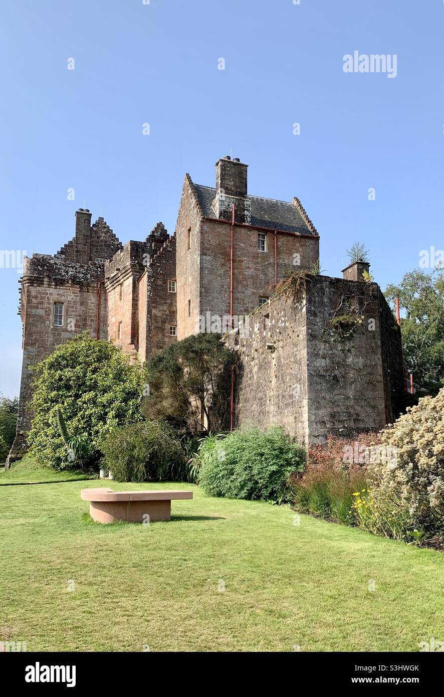 Brodick castle hi-res stock photography and images - Alamy