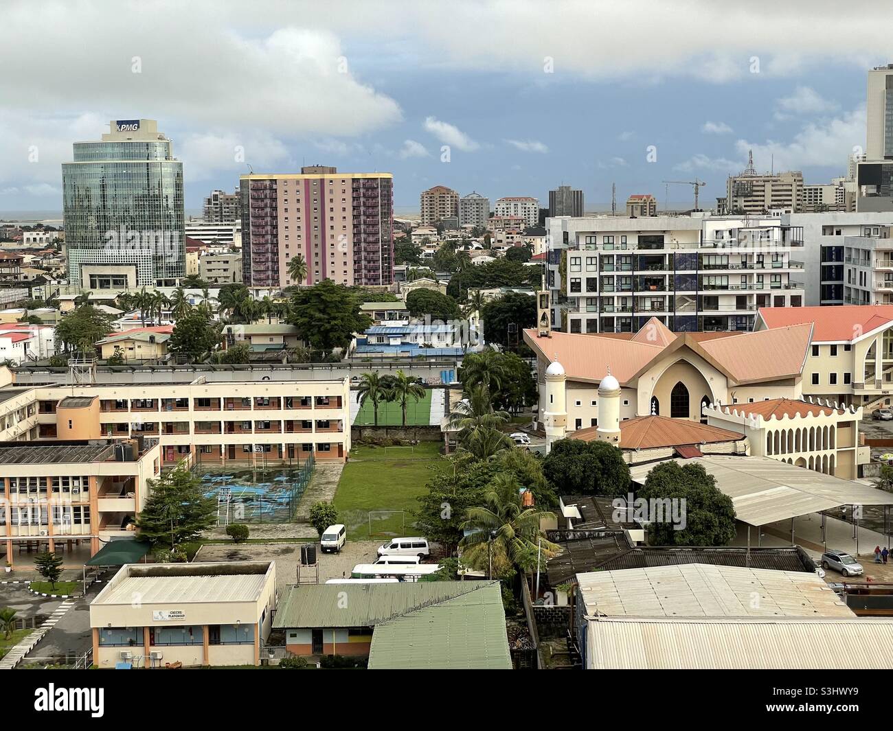 Lagos nigeria skyline hi-res stock photography and images - Alamy