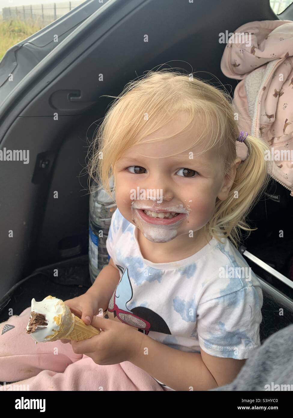 Ice cream yumm Stock Photo - Alamy