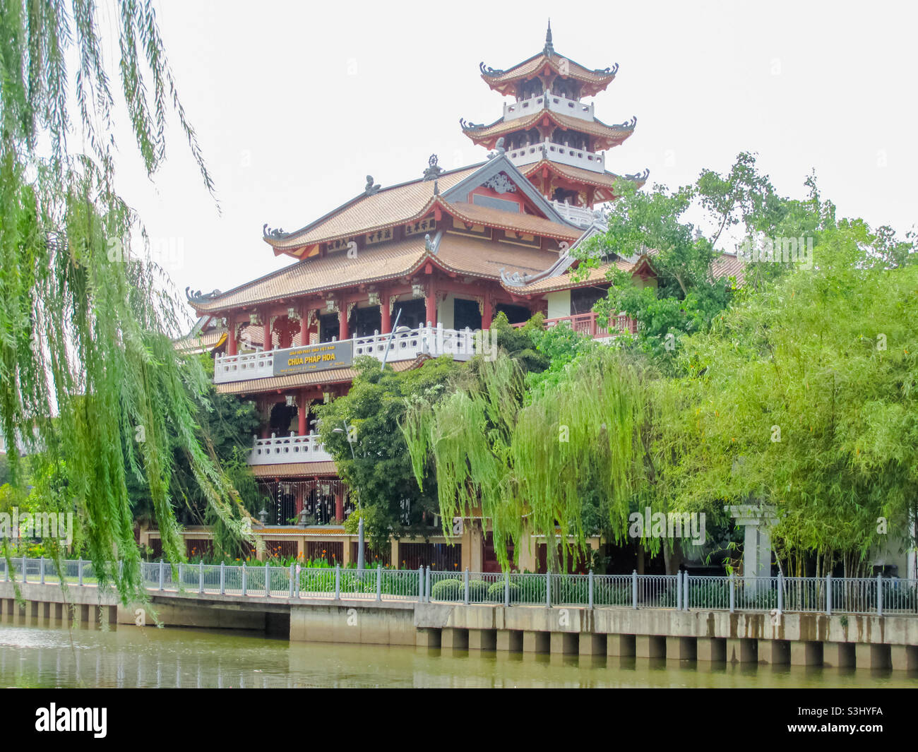 Pagoda phap hoa hi-res stock photography and images - Alamy