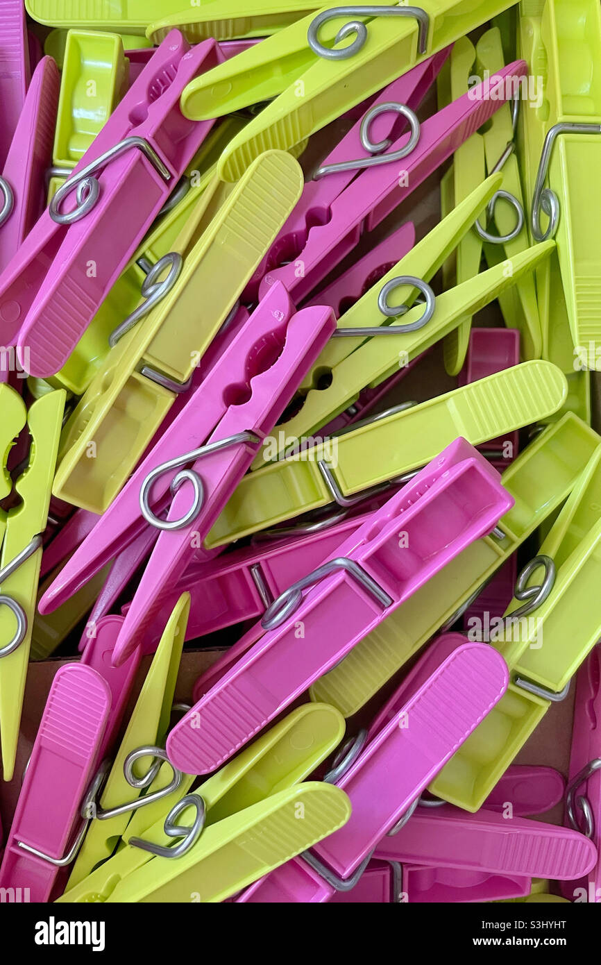 Colourful clothes pegs hi-res stock photography and images - Alamy