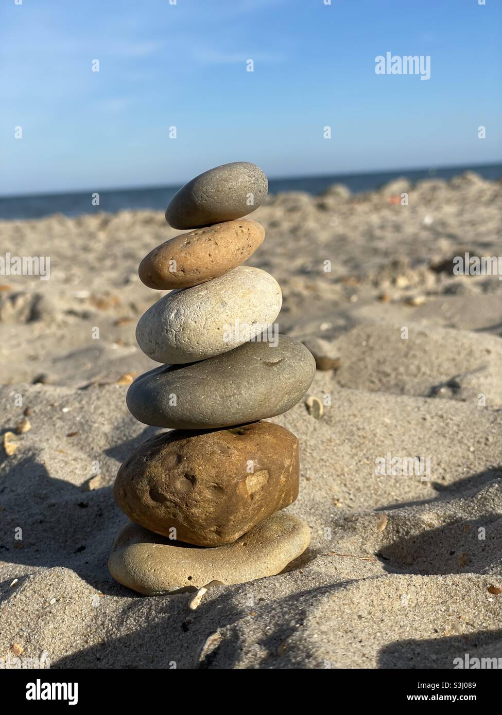 Pebbles tower hi-res stock photography and images - Alamy
