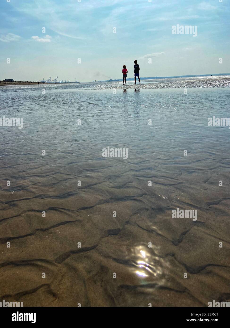 Reflection beach hi-res stock photography and images - Alamy