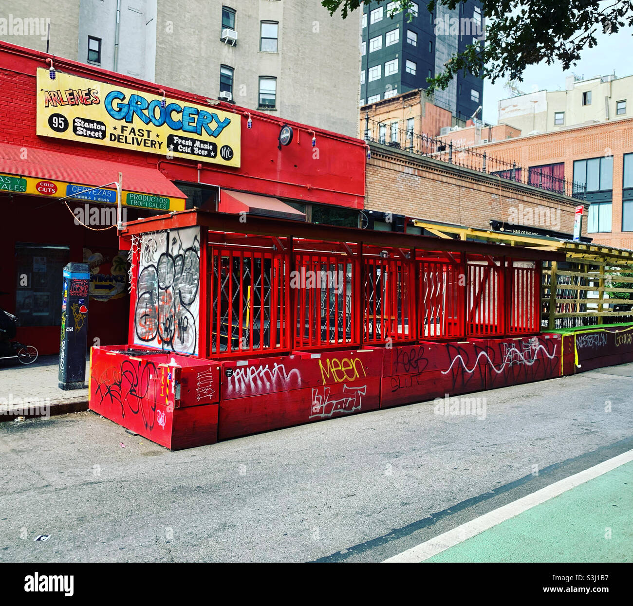 August, 2021, Arlene’s Grocery, a bar and music venue, Lower East Side ...