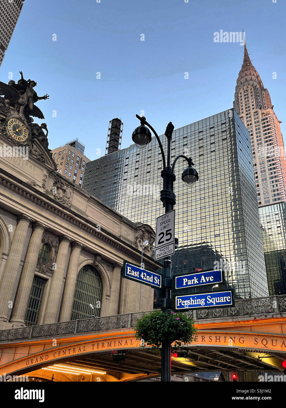 Pershing Square in front of Grand Central terminal in the late ...