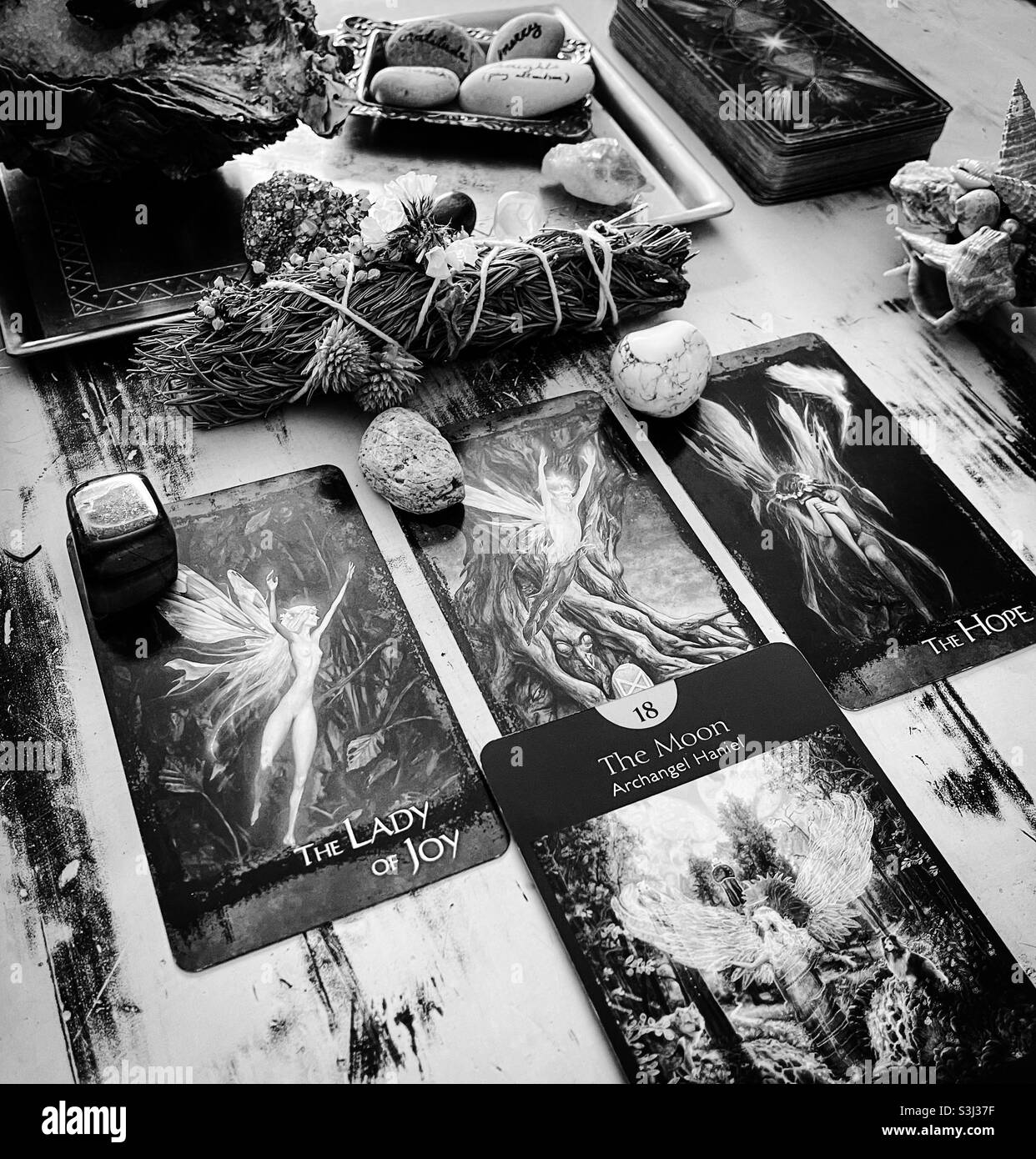Tarot spread Black and White Stock Photos & Images - Alamy