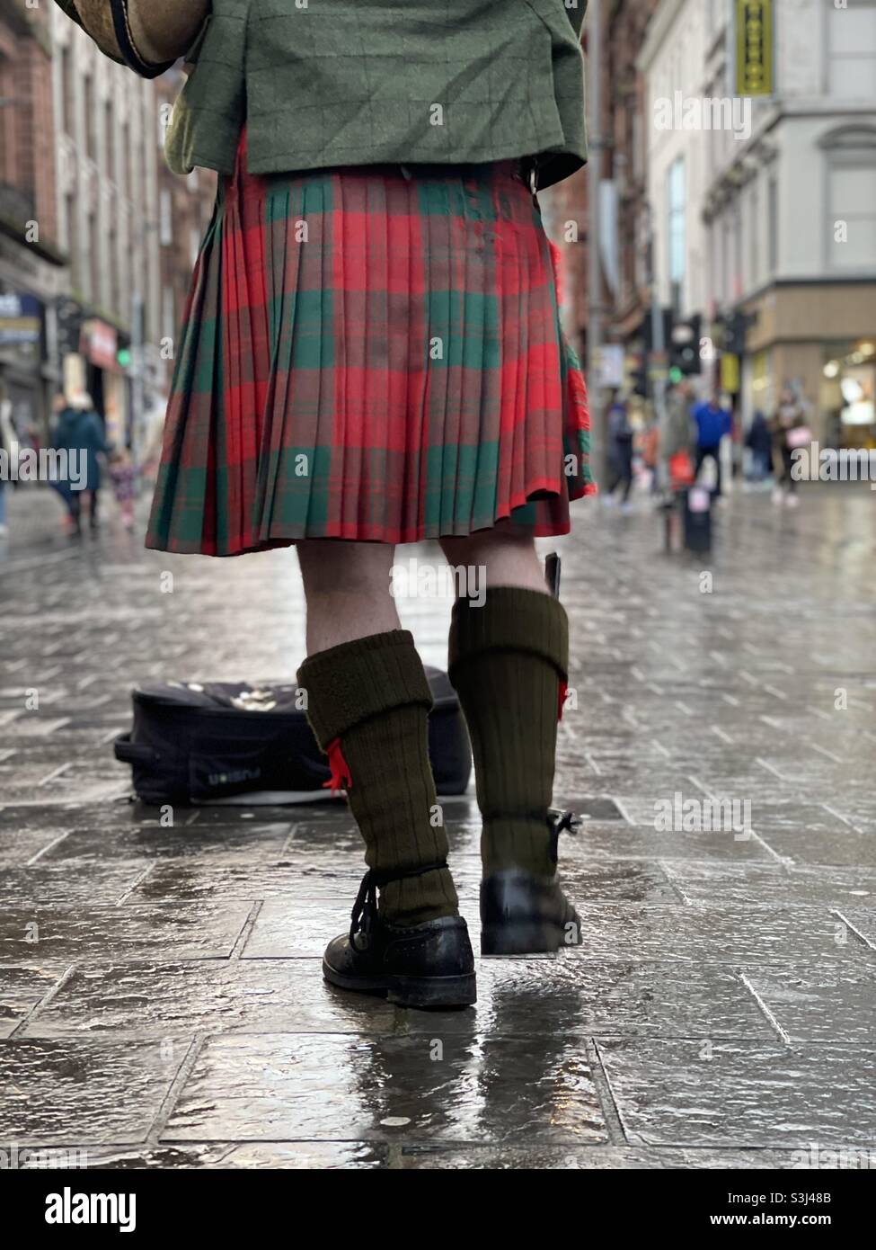 Red kilt hi-res stock photography and images - Alamy