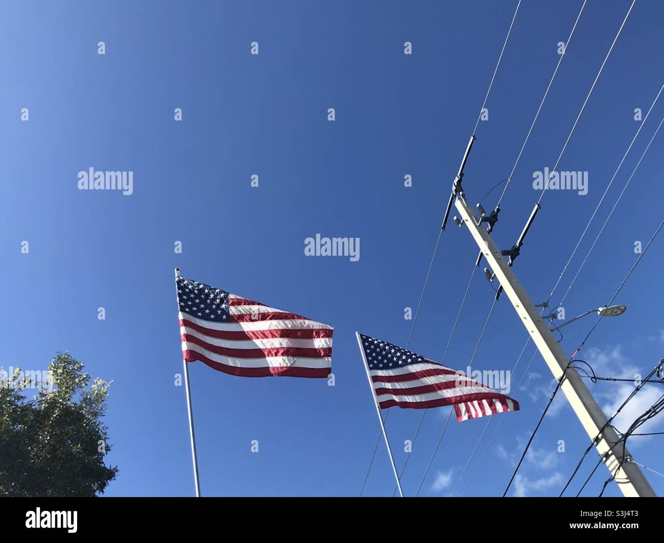 Waving_flags hi-res stock photography and images - Alamy