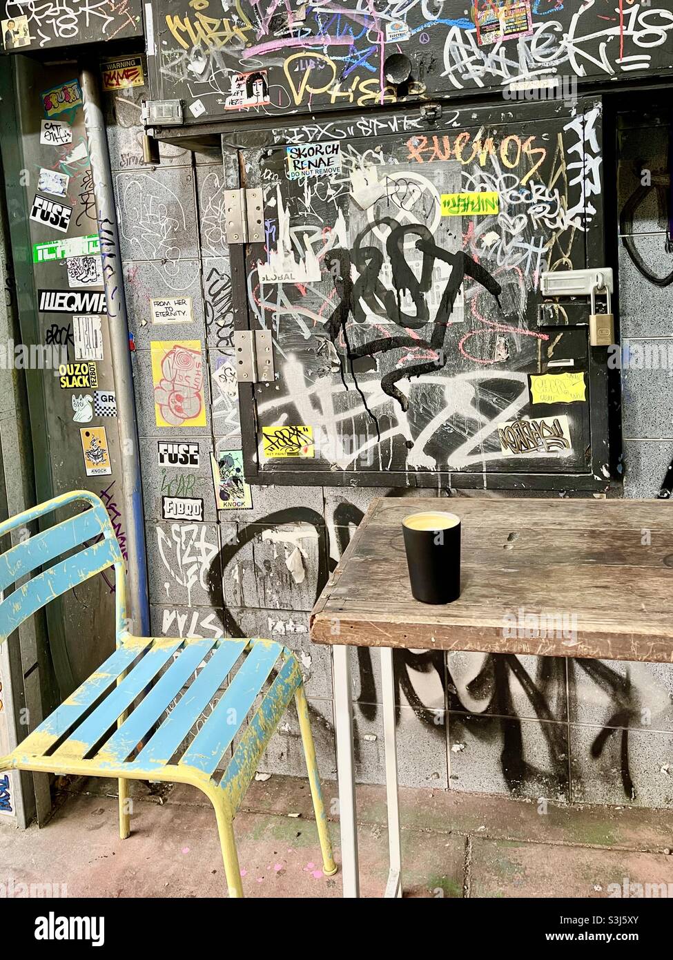 Graffiti on table hi-res stock photography and images - Alamy