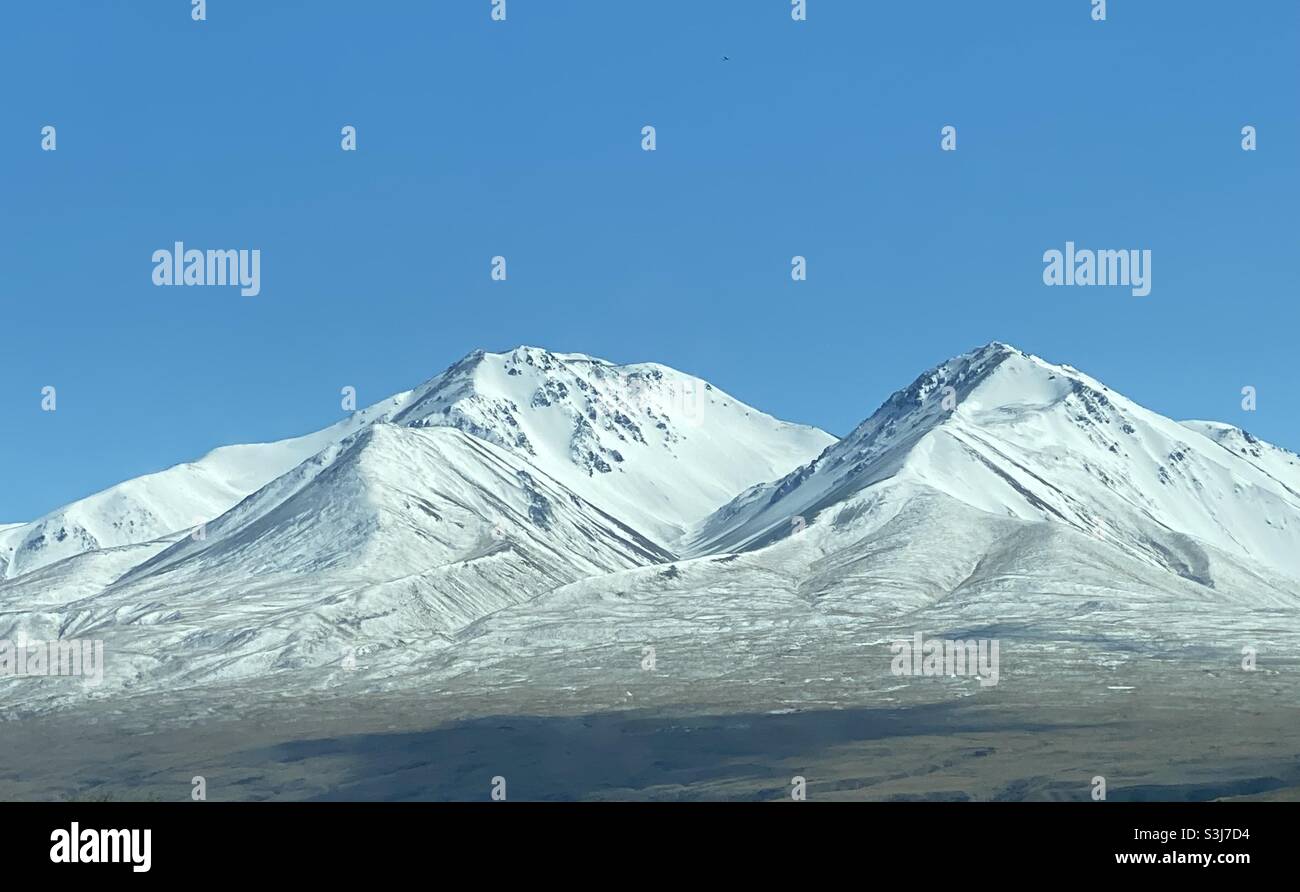 The Snow Capped Southern Alps of New Zealand Stock Photo - Alamy