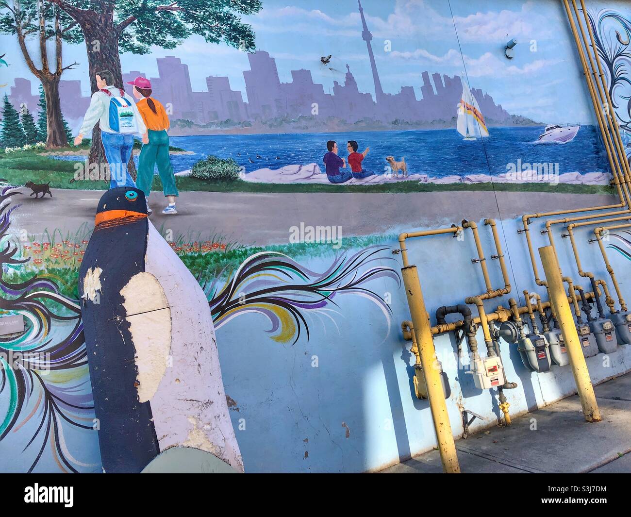 Urban street art mural in Toronto, Canada Stock Photo - Alamy