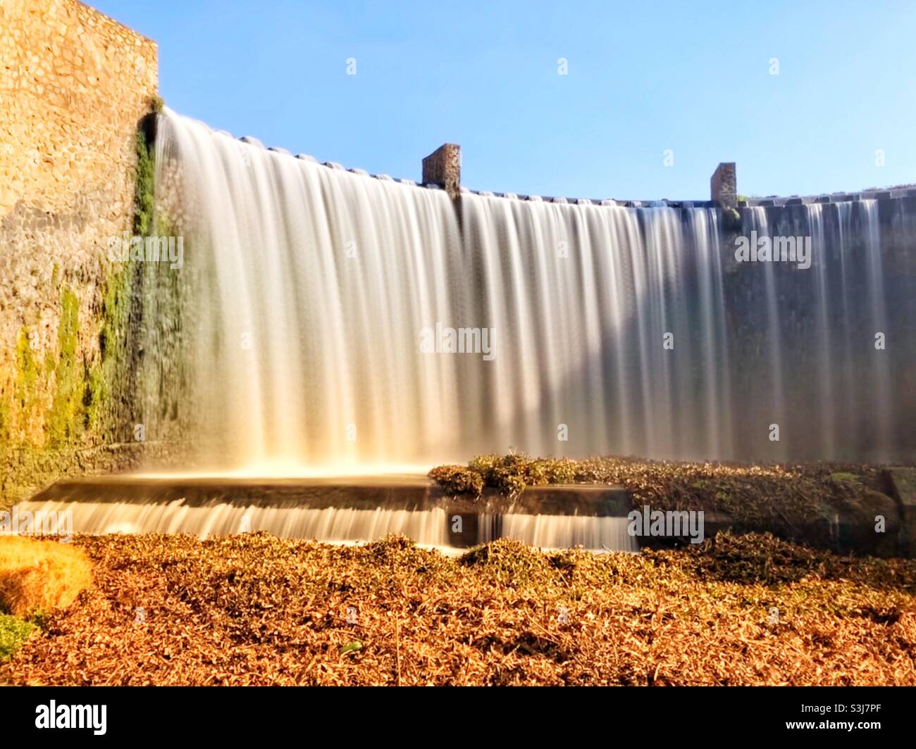 Cascading water along a dam wall at Lake Heritage at the Cradle Moon ...