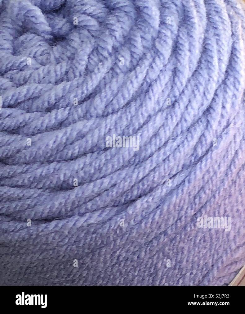 Close purple hi-res stock photography and images - Alamy