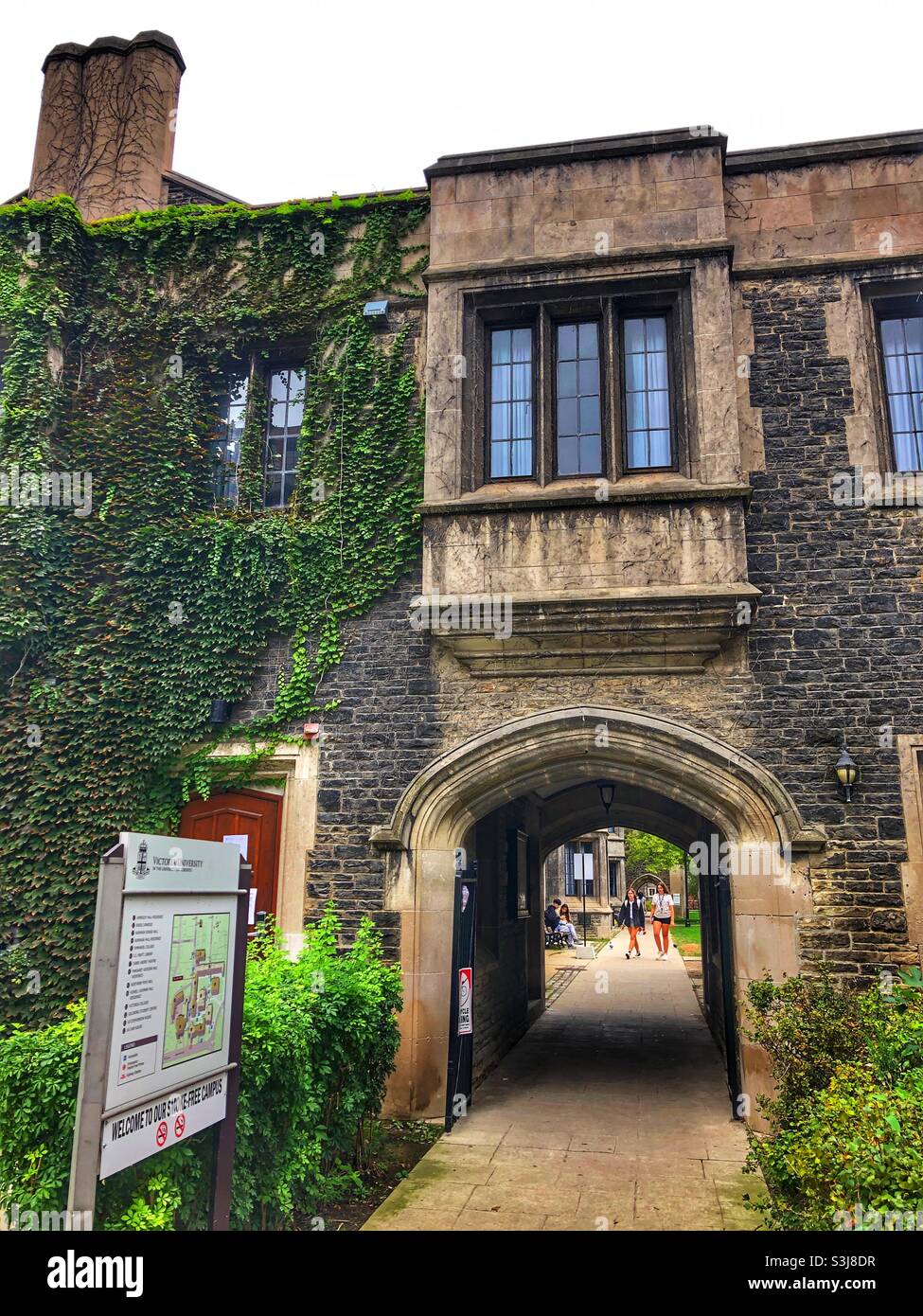 Victoria College of the University of Toronto downtown campus Stock ...