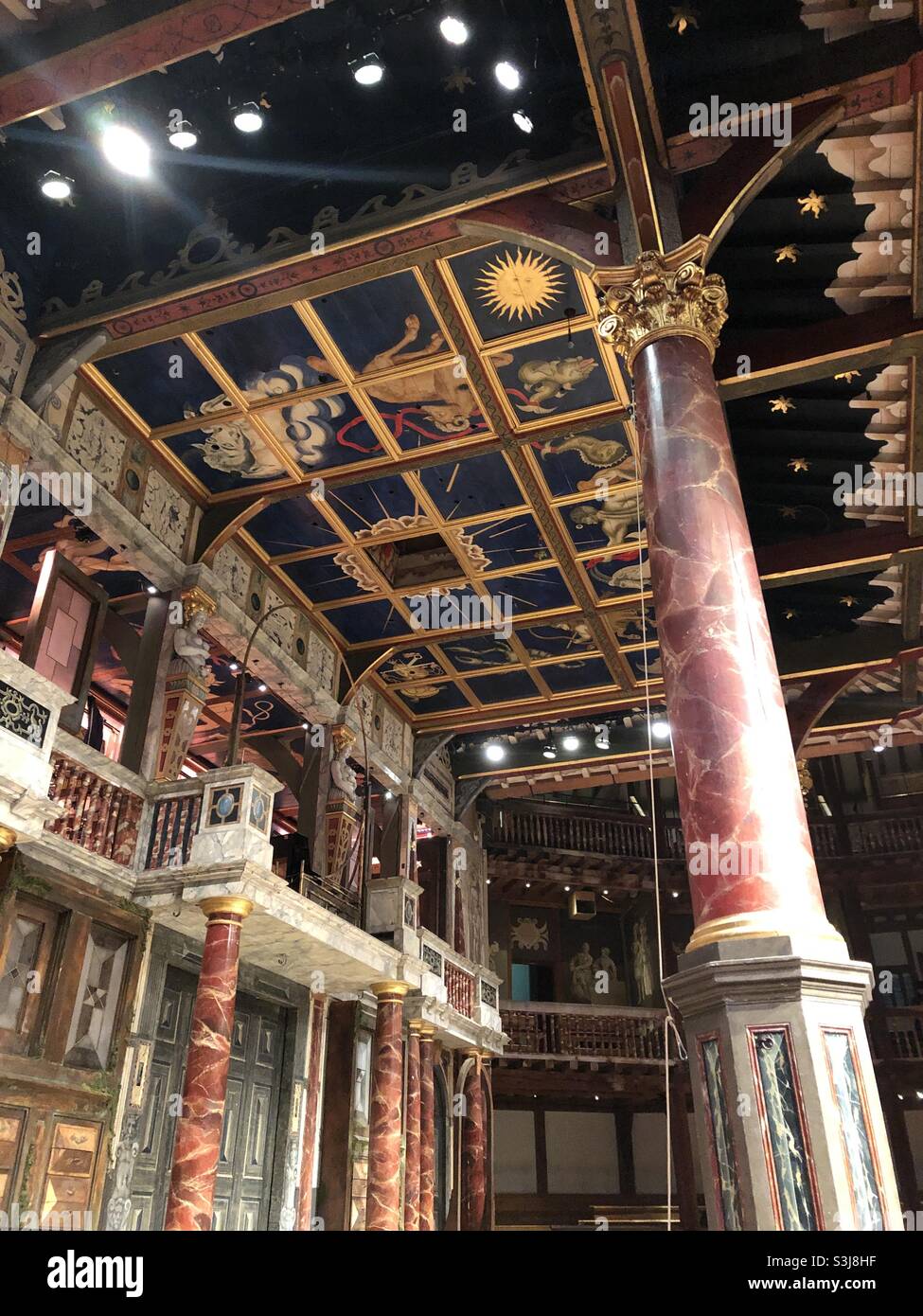 The globe theatre london interior hi-res stock photography and images ...