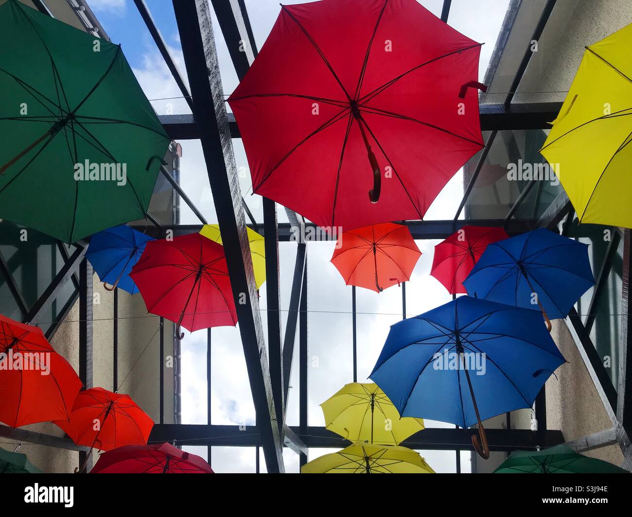 Umbrella decor hi-res stock photography and images - Alamy