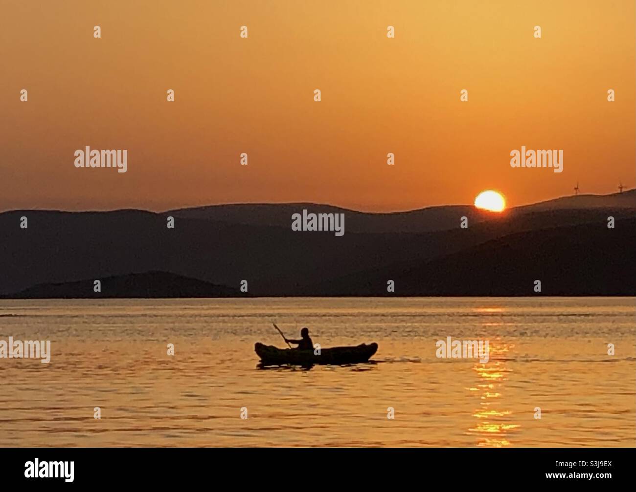 Canoe silhouette hi-res stock photography and images - Alamy