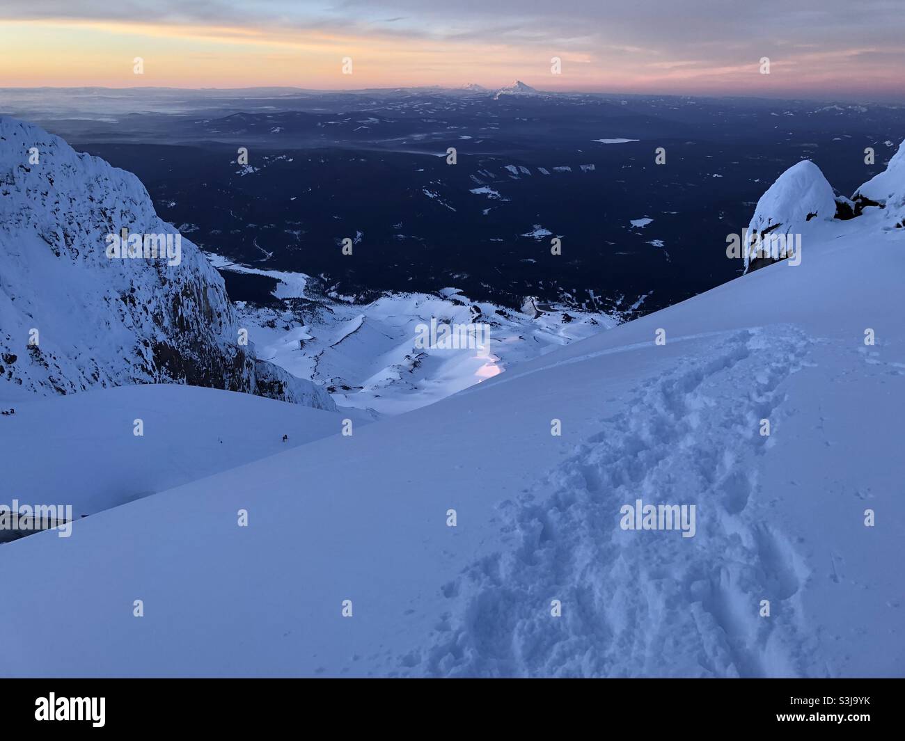 Sunrise from the Hogsback on Mount Hood in the Oregon Cascades. Mount ...