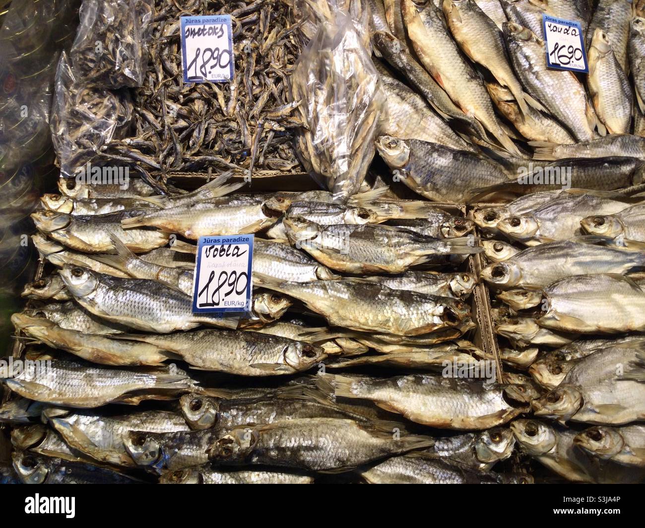 Dried fish vobla hi-res stock photography and images - Alamy