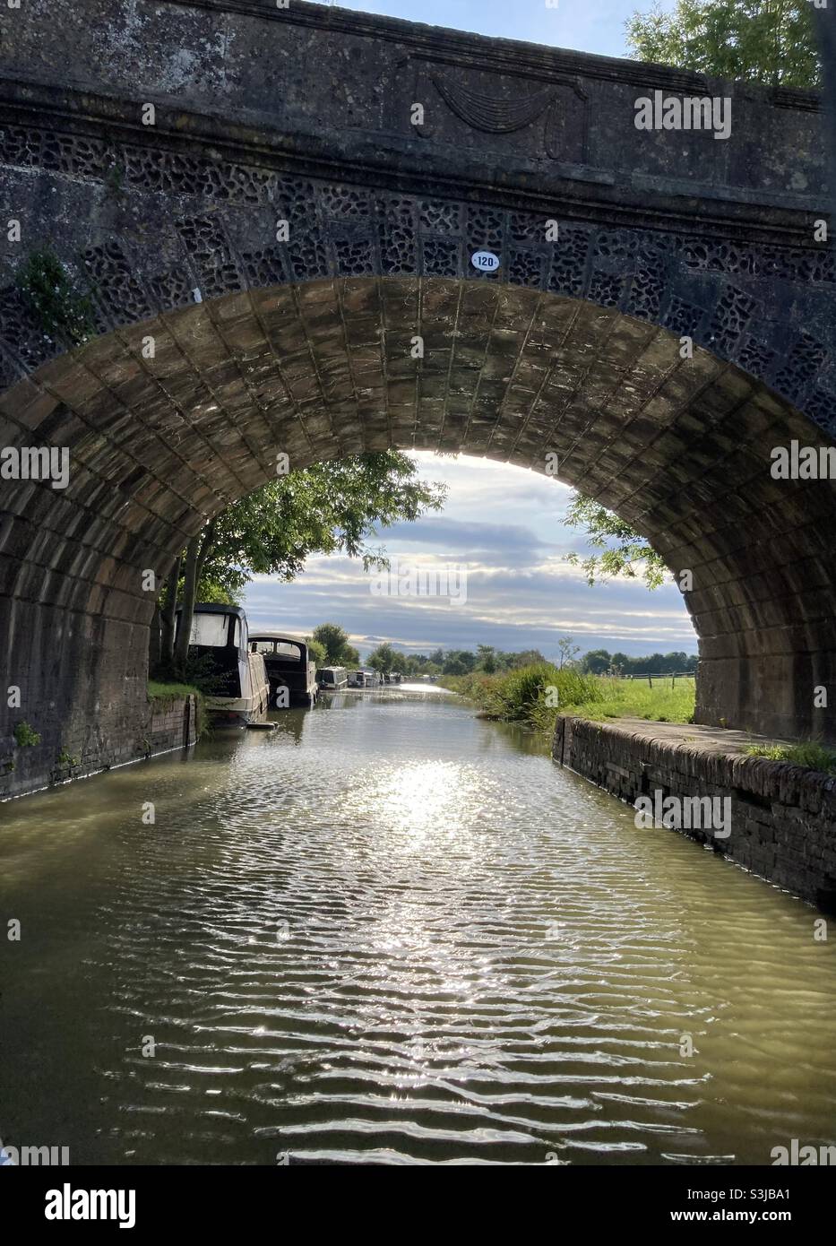 Water bridge canal hi-res stock photography and images - Alamy