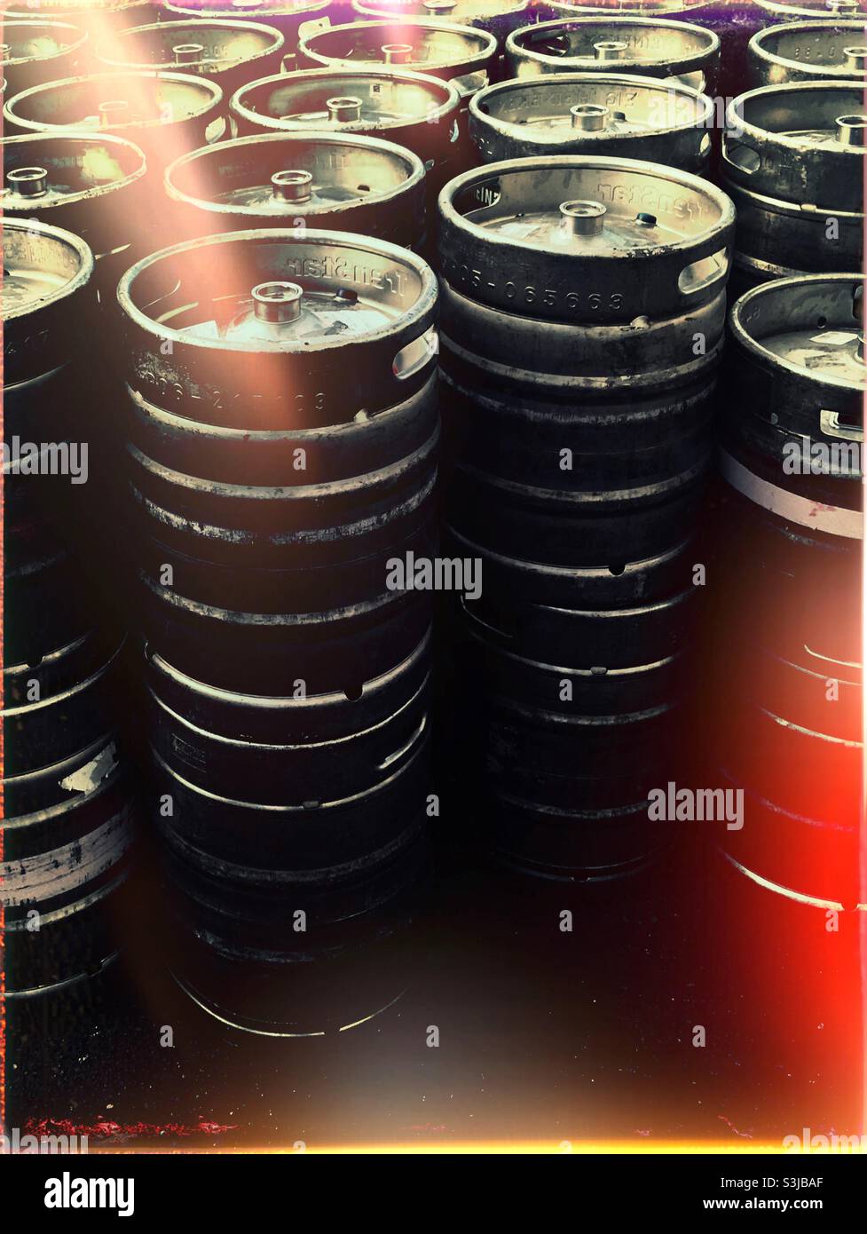Red metal cylinders hi-res stock photography and images - Alamy