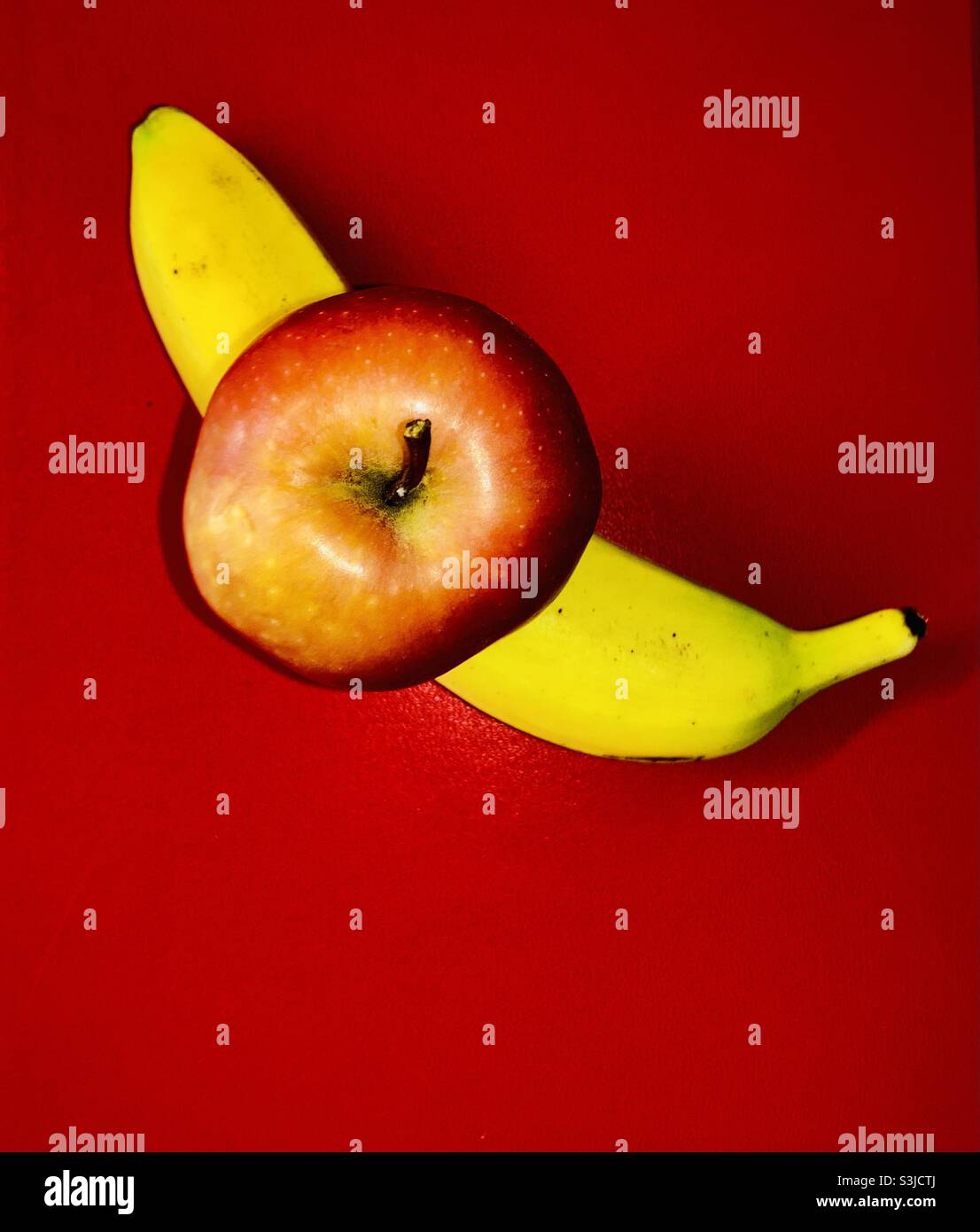 Apple banana still life hi-res stock photography and images - Alamy
