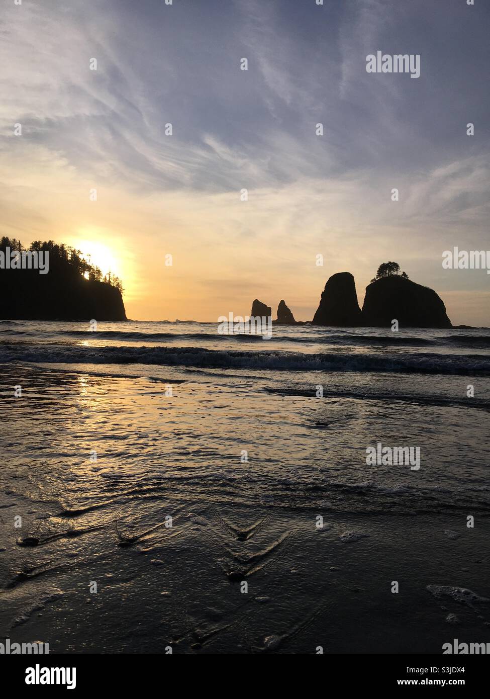 Quileute hi-res stock photography and images - Alamy