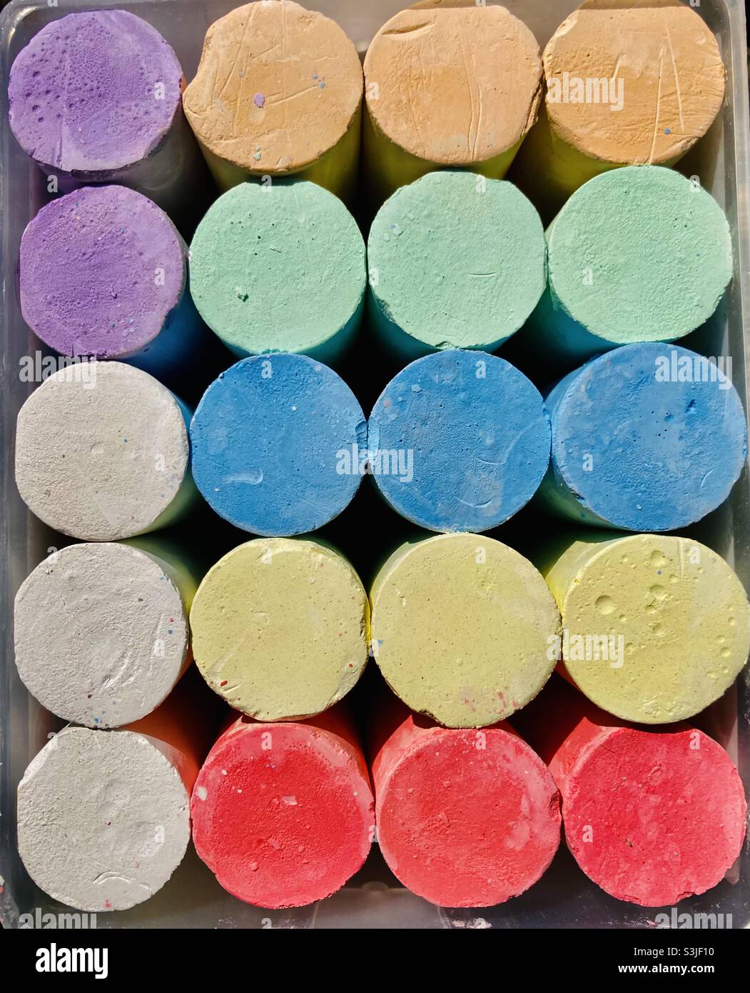 Green and red in a blue box hi-res stock photography and images - Alamy