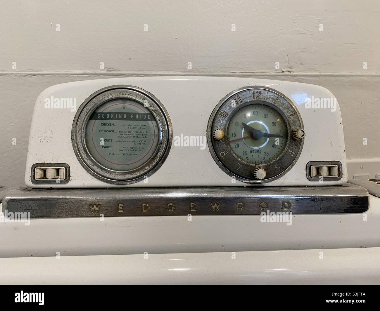 Vintage dials hi-res stock photography and images - Alamy