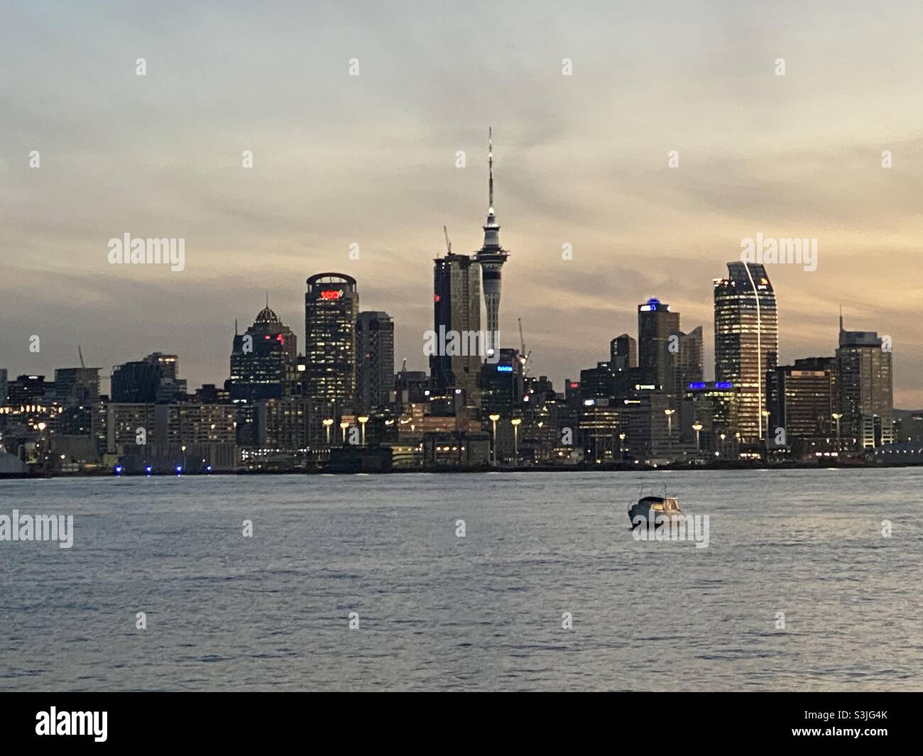Auckland lights hi-res stock photography and images - Alamy